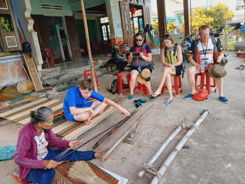 Hanoi: Mat Weaving Village or Incense Village, Hat Village - Perfect for Curious Travelers