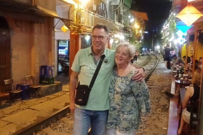 Hanoi Old Quarter Food and Train Street Walking Tour - What to Expect at Each Stop