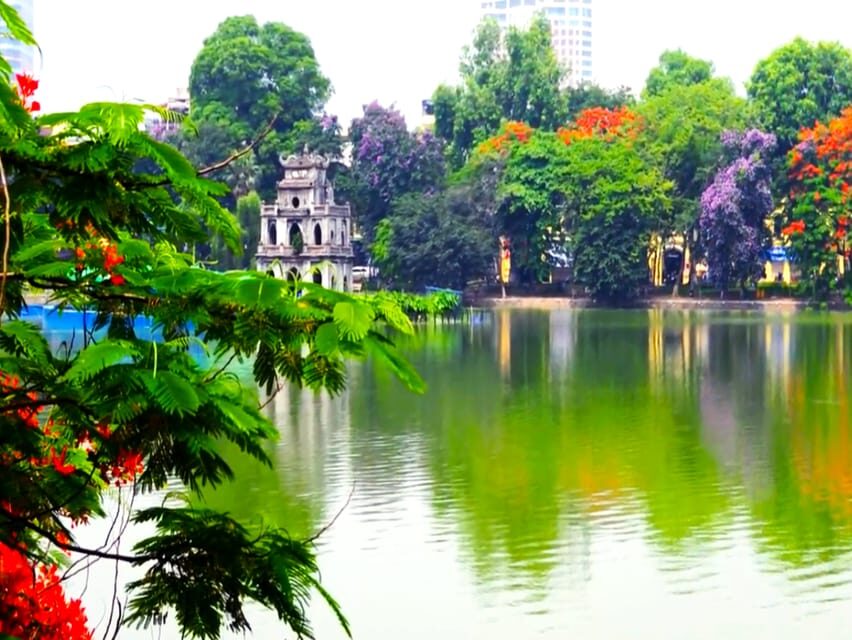 Hanoi: Private Museum, History and Mausoleum Tour - Detailed Breakdown of the Itinerary