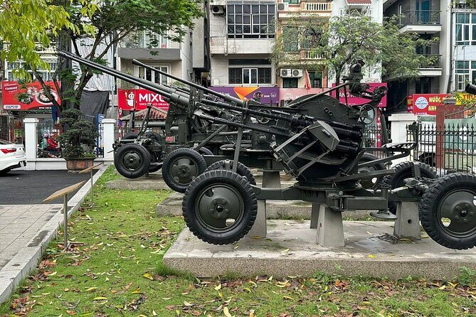 Hanoi Sightseeing and Food Tour with Army Jeep - What the Reviews Say