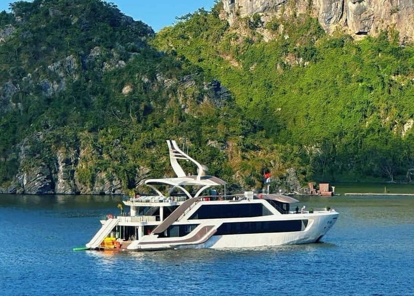 Hanoi: The newest & most luxurious cruise Cat Ba, Lan Ha Bay - The mouthwatering lunch and scenic cruising