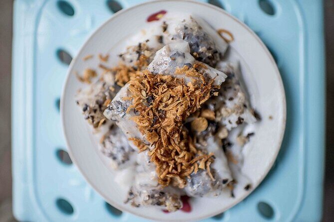 Hanoi Vegan Street Food Tour and Train Street - What You Can Expect