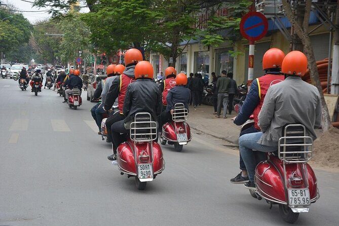 Hanoi Vintage Vespa Tours: FOOD + CULTURE + SIGHT + FUN Half Day - Huu Tiep Lake and the Downed B-52 – War and Stories