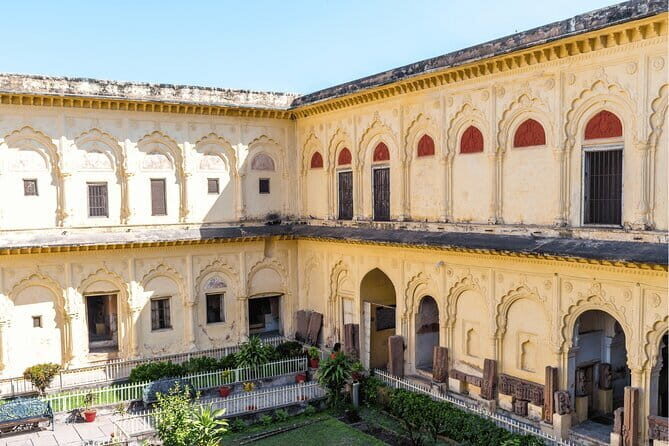 Heritage & Cultural Walk of Jhansi (2 Hours Guided Walking Tour) - Who Will Enjoy This Tour?