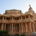 Historical and Spiritual Sojourn: Rajkot to Somnath Tour - Lunch Break: Savoring Gujarati Flavors