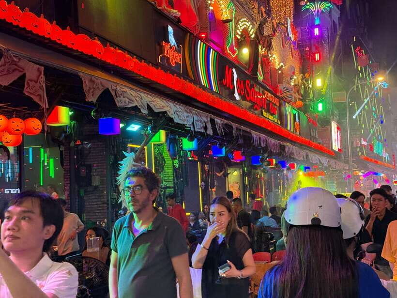 Ho Chi Minh City Street Food Tour With Acoustics Live Music - What to Expect from the Itinerary