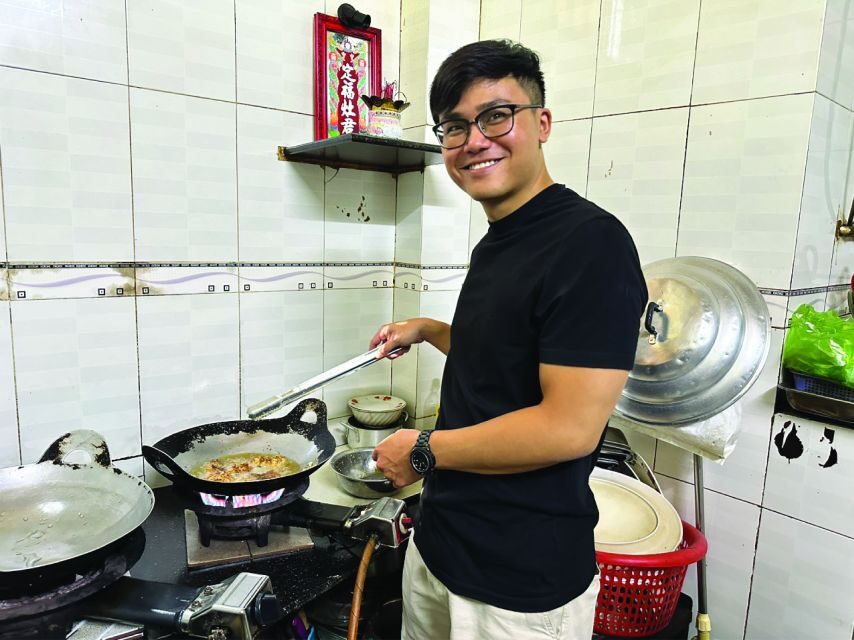 Ho Chi Minh: Local Cooking Class At Auntie's Home - Visiting Binh Tien Market: An Explosion of Sights and Smells