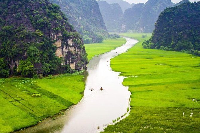 Hoa Lu - Tam Coc boat Trip and Mua Cave - The Value Proposition
