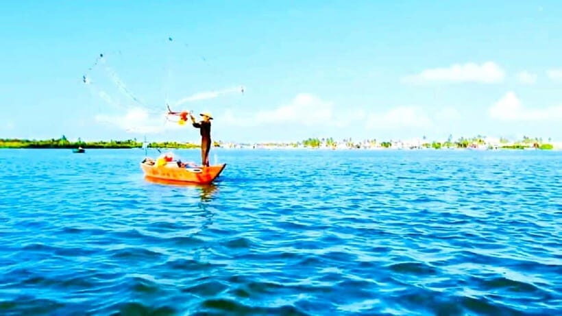 Hoi An: Basket Boat Ride, Fishing, and Crab Catching Tour - Learning from Local Fishermen
