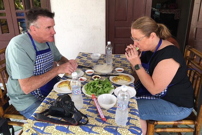 Hoi An ECo Cooking Class with Bamboo Basket Rowing, Local Market & Boat trip - Cooking with a Local Family: Hands-On Vietnamese Cuisine