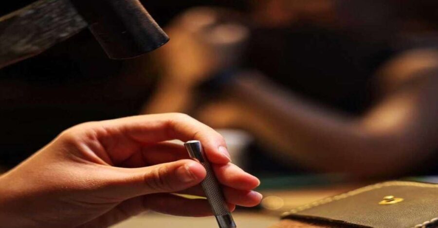 Hoi An: Handmade Leather Crafts Workshop (Starter Course) - The Art of Making Leather: The Itinerary in Detail