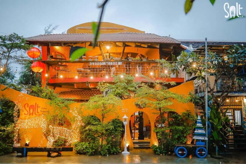 Hoi An: Hidden Gems Tour with Village Café & Beach Walk - Relaxing at An Bang Beach: Drinks and Sea Views