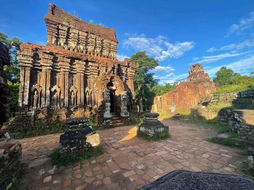 Hoi An: My Son Ruins: Guide-Bus-Boat-Cultural Show-Lunch - An In-Depth Look at Your Day