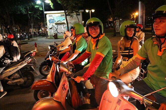 Hoi An Vespa By Night Street Food Tour - The Food and Drinks: A Tasty Adventure