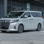 Hong Kong Airport (HKG) Transfer to Shenzhen by Toyota Alphard - A Closer Look at the Experience