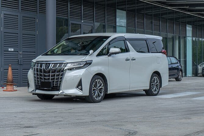 Hong Kong Airport (HKG) Transfer to Shenzhen by Toyota Alphard - A Closer Look at the Experience