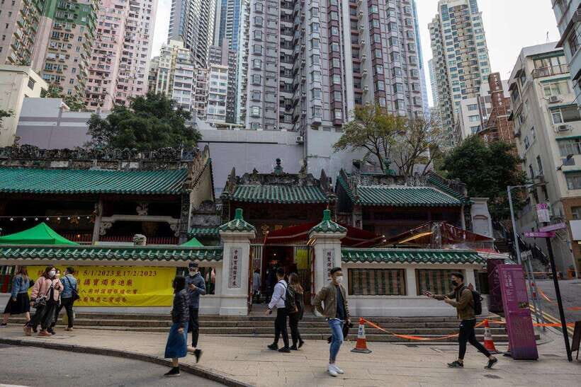 Hong Kong: Heritage Unveiled a Private Walking Tour - The Experience: What Travelers Can Expect