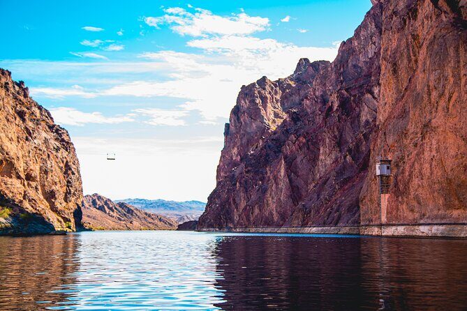 Hoover Dam Walk & Emerald Cave Kayak Combo with Lunch - Who Will Love This Tour?