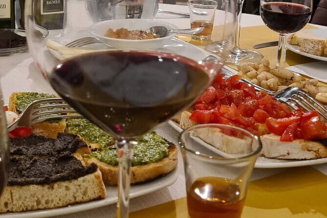 Horseback ride and Poolside Day chillout with Tuscan Lunch - Poolside Relaxation and Leisure