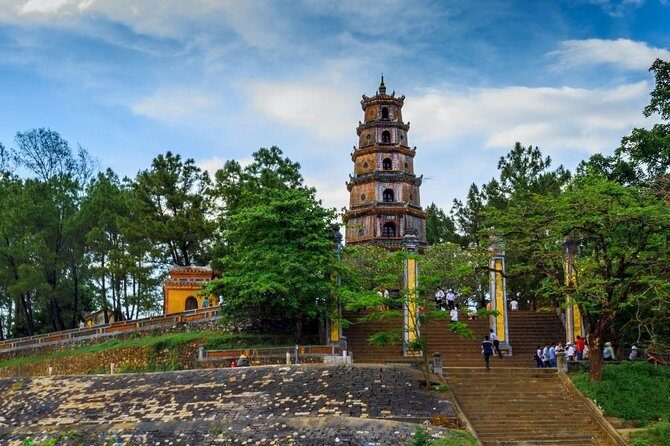 Hue City Private Tour: Ancient Tombs and Incense Making Village - What Travelers Say