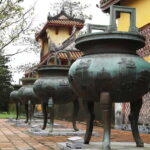 Hue: Imperial City, Royal Tombs, Pagoda & Dragon Boat Tour - What Travelers Say