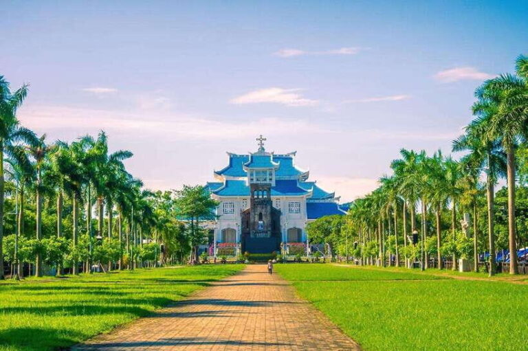 Hue: Private Car to DMZ with Vinh Moc Tunnels and More - What Makes This Tour Stand Out?