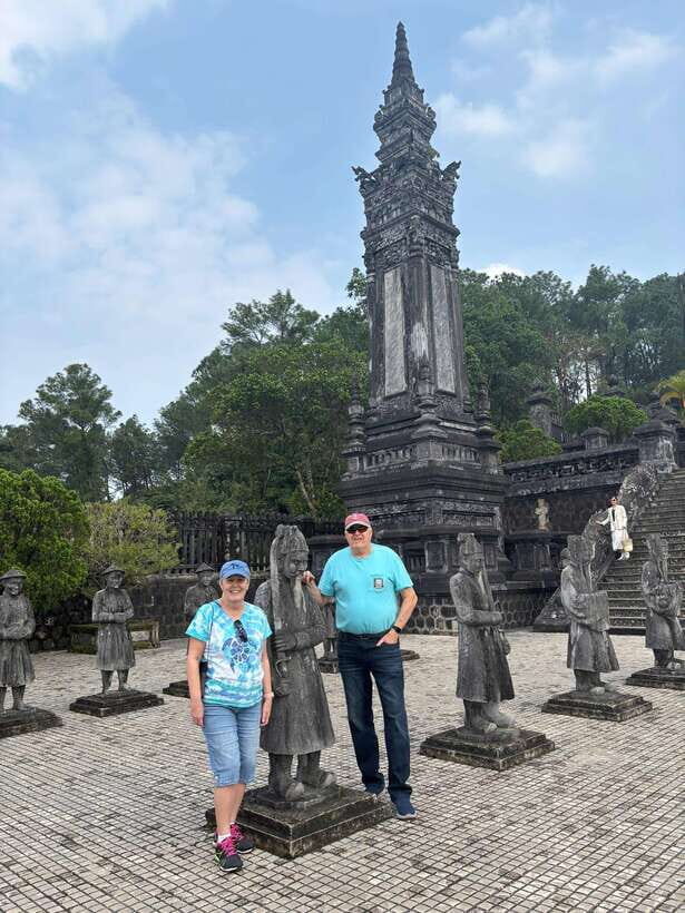 Hue: Royal Tombs, Pagoda, Perfume River by Dragon Boat & Car - Authentic Insights from Travelers