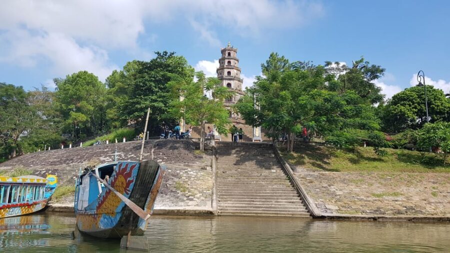 Hue: Walking tour to Thien Mu pagoda and back by boat trip - What Makes This Tour Stand Out