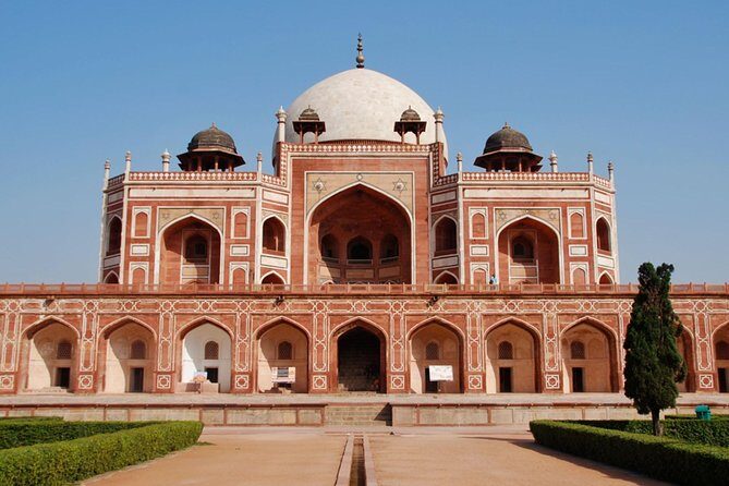 Humayun tomb the Precursor of Taj Mahal and Old Fort Visit - Who Should Consider This Tour?