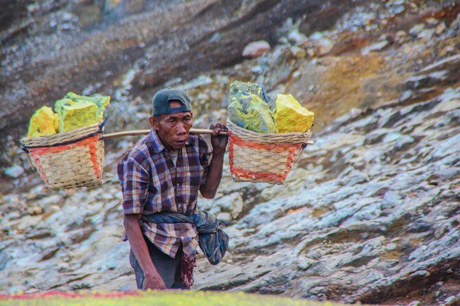 Ijen Bluefire Tour Start and Finish Bali - What’s Included and What’s Not?
