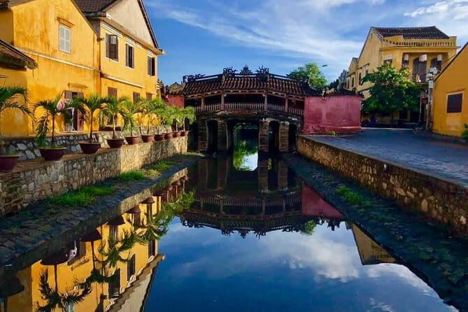 Impressive Vietnam 12 days 11 nights package - Cultural Highlights in Saigon: War, Colonialism, and Architecture