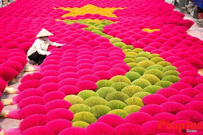 Incense Village Private Tour from Hanoi to Ninh Binh Old Capital - Ninh Binhs Stunning Landscapes: Tam Coc