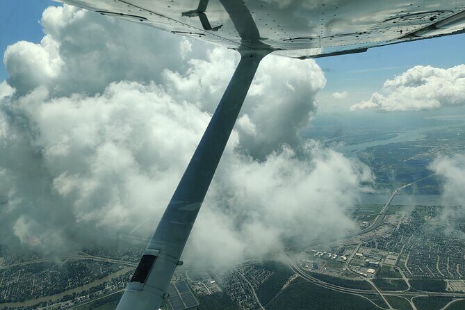 Introduction to Airplane Piloting in Gatineau-Ottawa - Meeting Points and Logistics