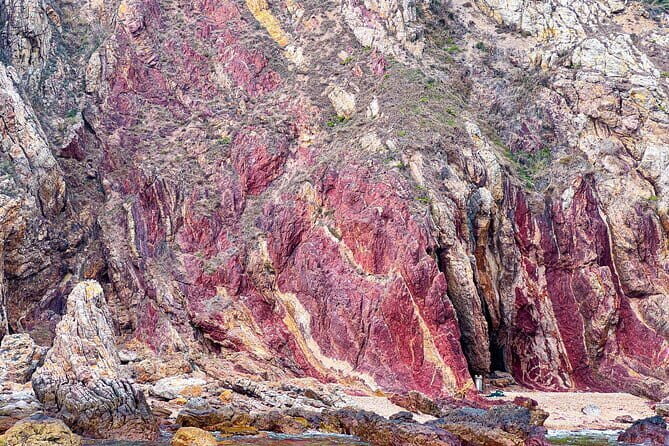 Island Hopping Tour in Flaming Red Coast, Hong Kong Geopark - Exploring Port Island’s Red Geology