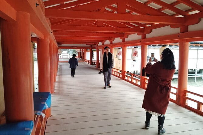 Itsukushima Shrine Tour with Local Guide - Who Should Take This Tour?
