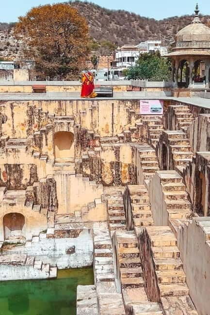 Jaipur: Amber Fort, Stepwell & Blind Love Temple Guided Tour - The Enchanting Stepwell: Panna Meena ka Kund