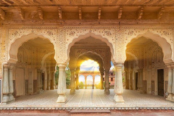 Jaipur Amer Fort, Jal Mahal & Stepwell Private Half-Day Tour - Experience and Practical Details