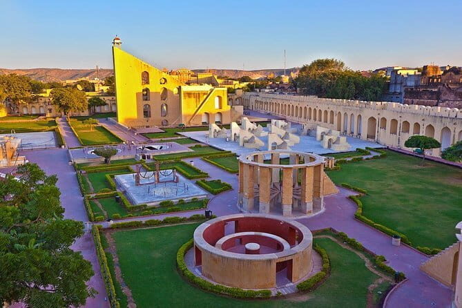 Jaipur City Palace,Hawa Mahal and Jantar Mantar Private Tour - Key Points