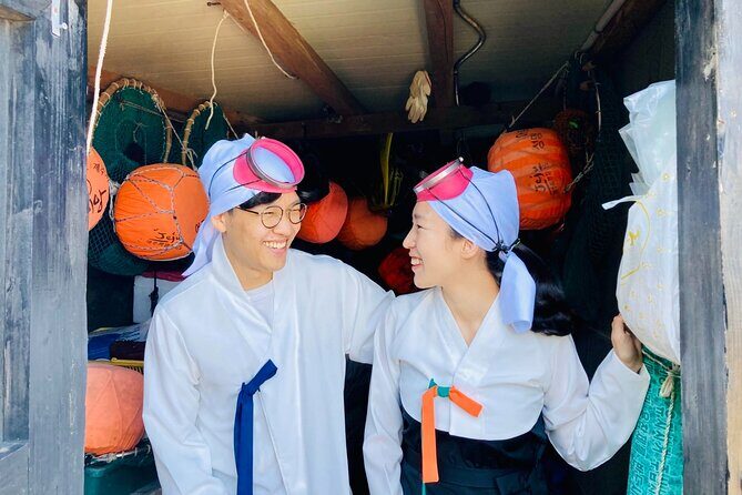 [Jeju] Private Photoshoot with Traditional pearl diver Haenyeo Costume - The Photos and Delivery