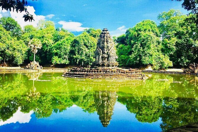 Journey Through Time: Grand Tours with professional photographers - Exploring the Itinerary in Detail