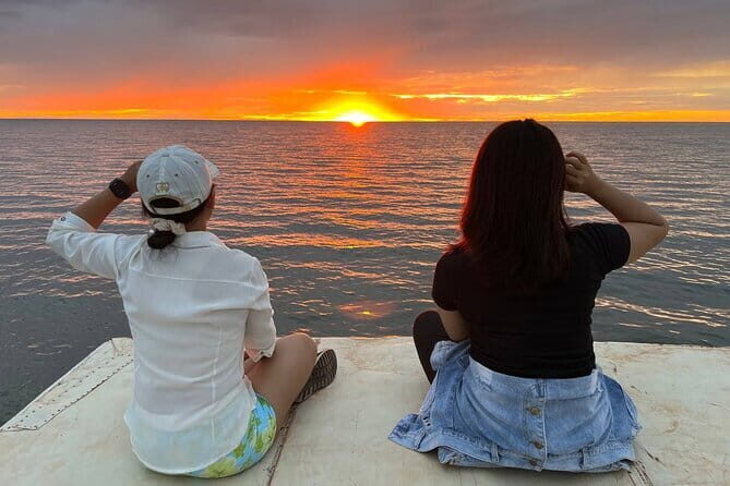 Kampong Pluk Sunset Tour and Local Market Visit - The Bustling Ro Lus Market