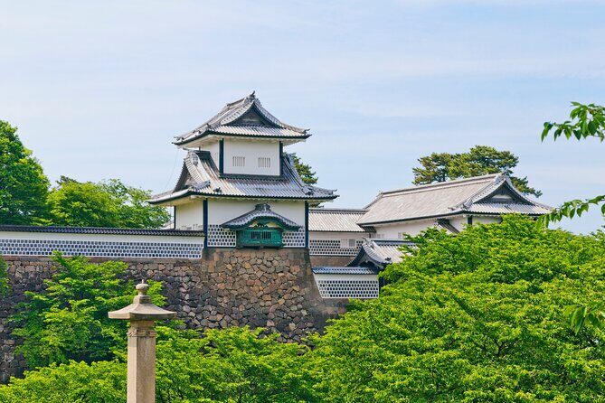 Kanazawas Timeless Culture Private Tour - Starting Point: The Beauty of Kenroku-en