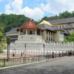 Kandy & Nuwaraeliya Two Day Tour - Temple of the Sacred Tooth Relic in Kandy (1 hour)