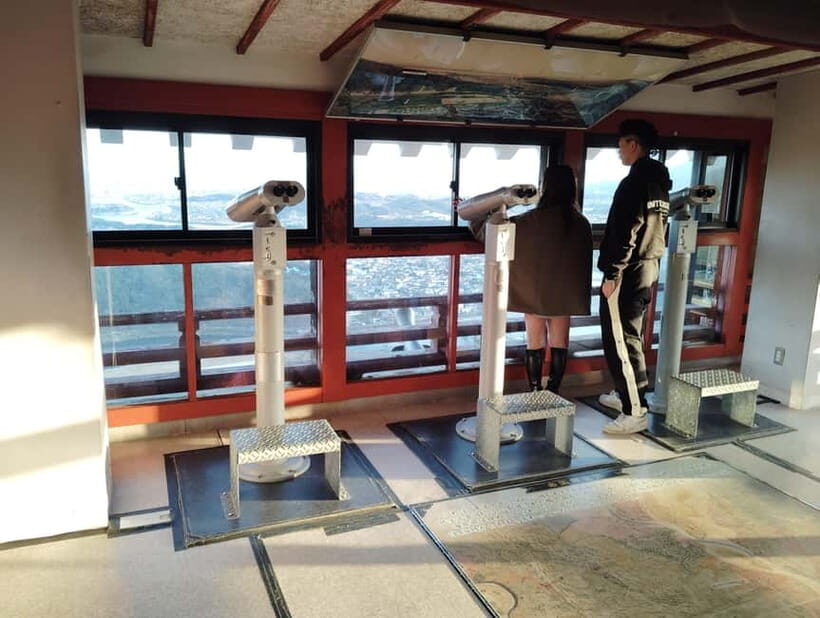 Kintai-Kyo Bridge and Iwakuni Castle with local guide 3h - Real Travelers’ Perspectives