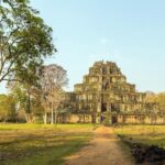 Koh Ker & Beng Mealea Excursion Join-in Tour - Free Hotel Pickup - What to Expect During the Day