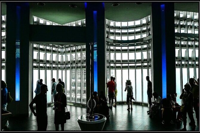 Kuala Lumpur and Malacca: Private Historical Tour from Singapore - Petronas Twin Towers: The Modern Marvel