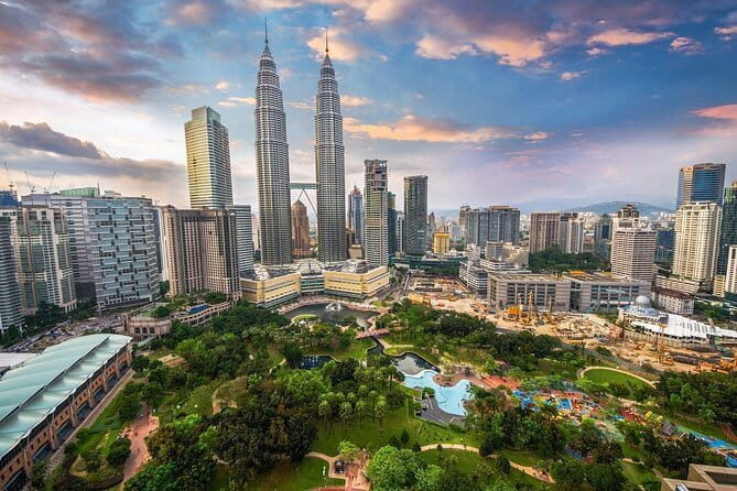 Kuala Lumpur City Tour with Professional Tour Guide & Lunch - Logistics and Value
