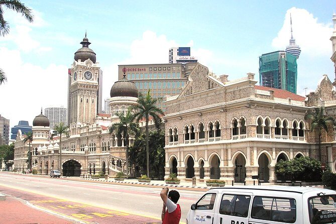 Kuala Lumpur City Tour With The River Of Life - Detailed Breakdown of the Itinerary