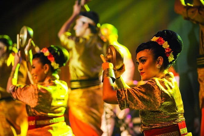 Kuala Lumpur Malaysian Cultural Night Experience with Buffet Dinner - Authenticity and Cultural Value