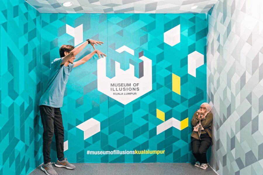 Kuala Lumpur: Museum Of Illusions Standard Admission Ticket - The Experience and Atmosphere